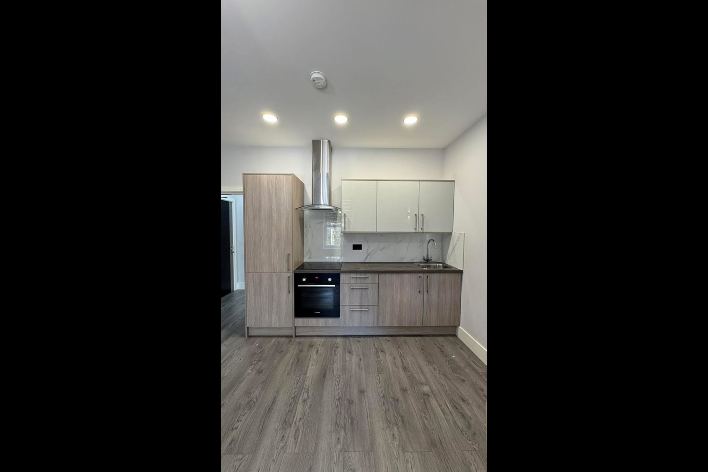 Brentwood - 1 Bed Flat, Canary House, CM14 - To Rent Now for £1,275.00 p/m