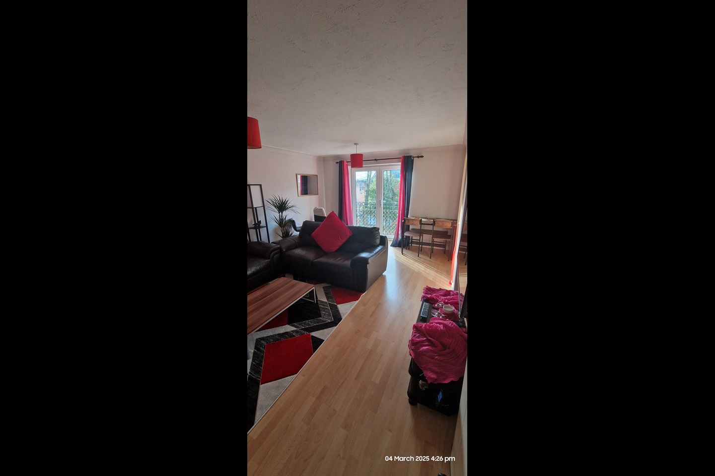 Salford - Room in a Shared Flat, Labrador Quay, M50 - To Rent Now for £ ...