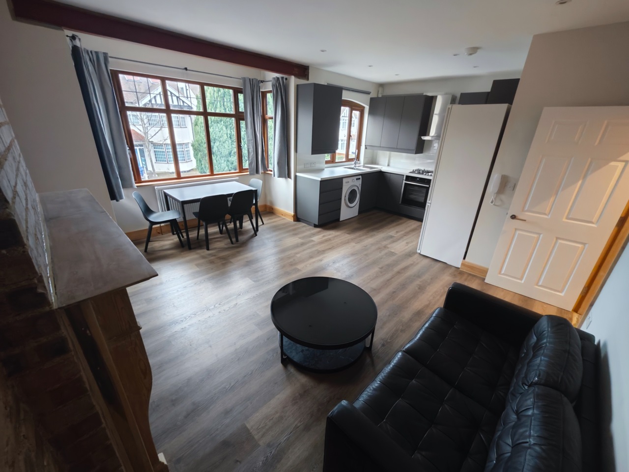 London - 1 Bed Flat, Sydney Grove, NW4 - To Rent Now for £1,480.00 p/m