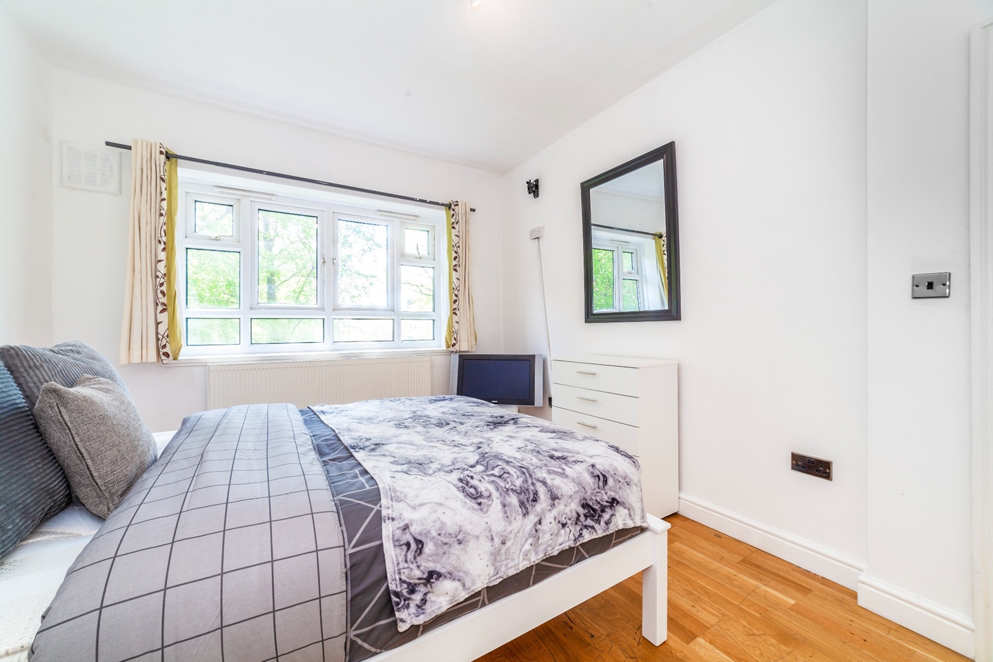 London - Room in a Shared Flat, Huntingford House, SW15 - To Rent Now ...