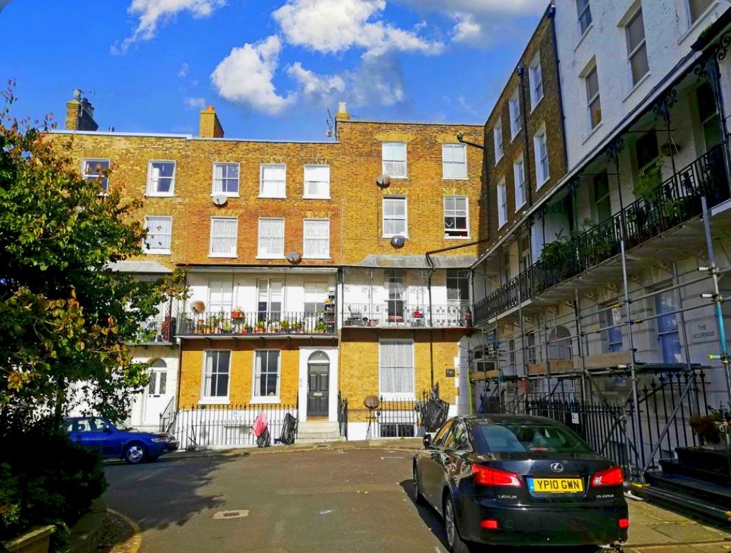 Ramsgate - 2 Bed Flat, Albion Place, CT11 - To Rent Now for £895.00 p/m