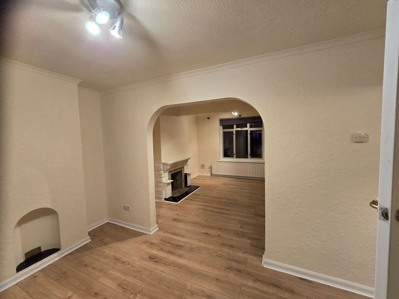 Carshalton - 3 Bed End Terrace, Wigmore Road, SM5 - To Rent Now for £ ...