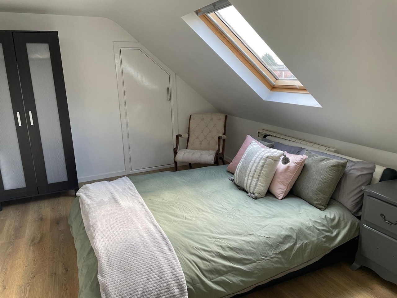 Hounslow - 2 Bed Maisonette, Conway Road, TW4 - To Rent Now for £1,850. ...