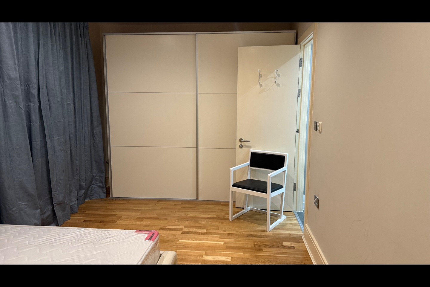 Manchester - 2 Bed Flat, The Lock Building, M1 - To Rent Now for £1,350 ...