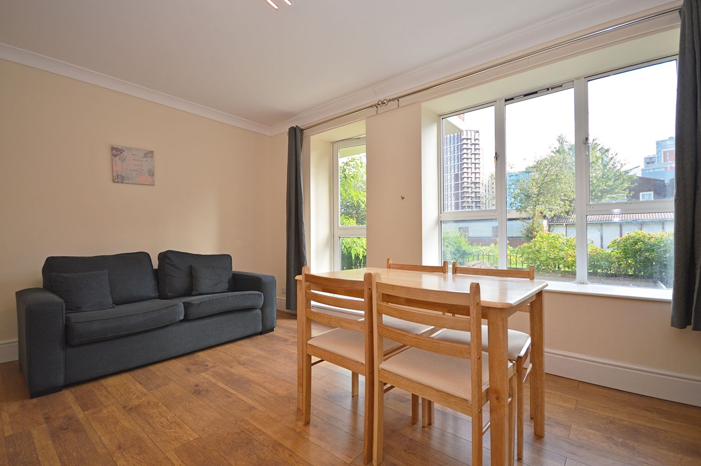 London - 3 Bed Flat, Martindale Avenue, E16 - To Rent Now for £2,250.00 p/m