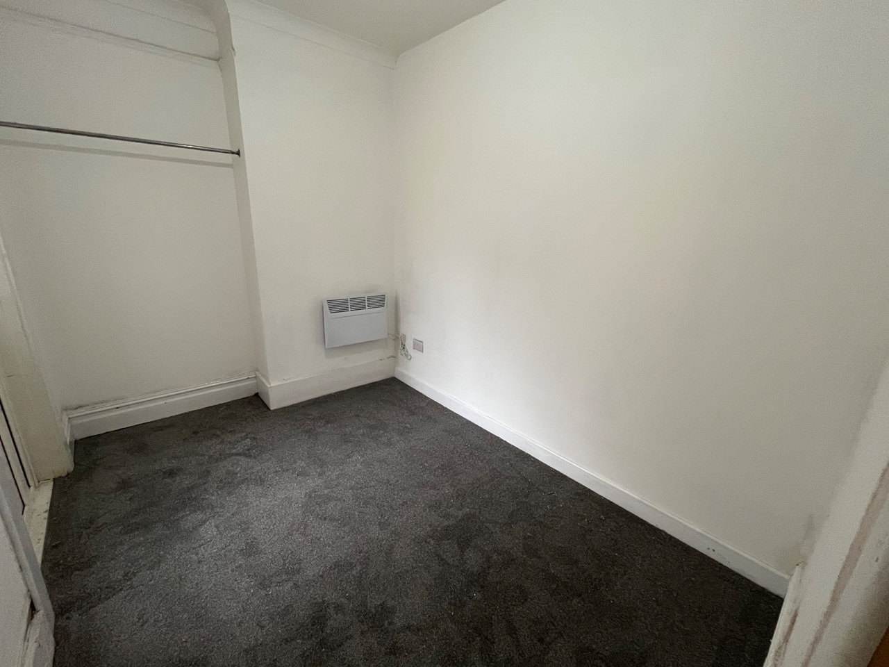 Southampton - 3 Bed Flat, The Polygon, SO15 - To Rent Now for £1,500.00 p/m