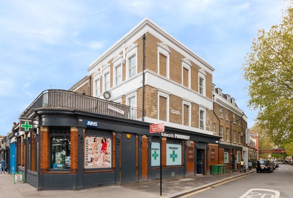 London - 3 Bed Flat, Walworth Road, SE17 - To Rent Now for £3,045.00 p/m