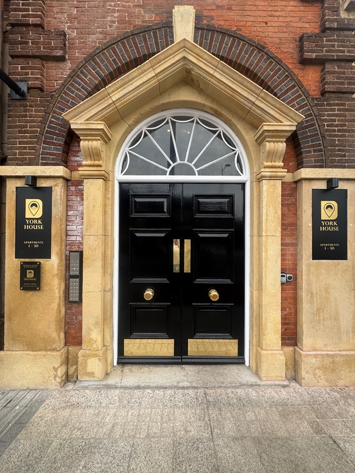 Doncaster - Studio Flat, Cleveland Street, DN1 - To Rent Now for £500. ...