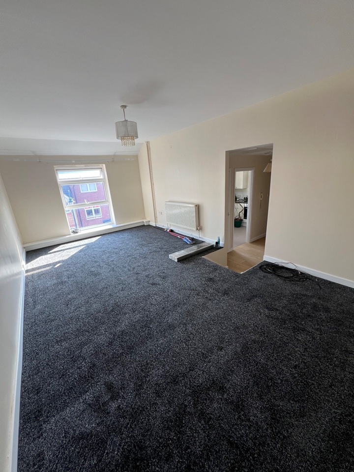 Peterborough - 2 Bed Flat, Hampton Hargate, PE7 - To Rent Now for £990. ...