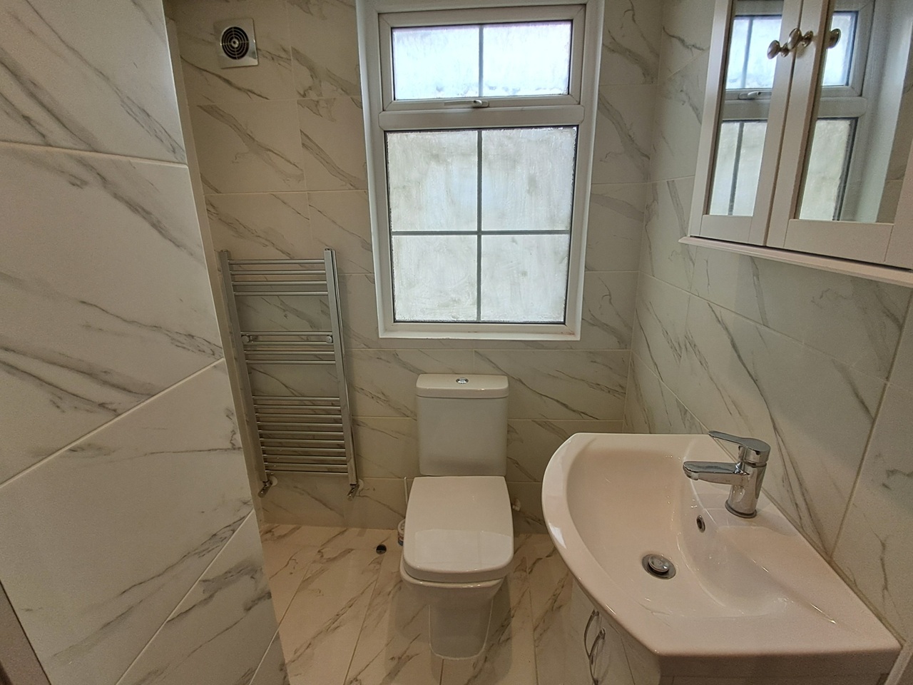 London - Studio Flat, Tooting, SW17 - To Rent Now for £1,250.00 p/m