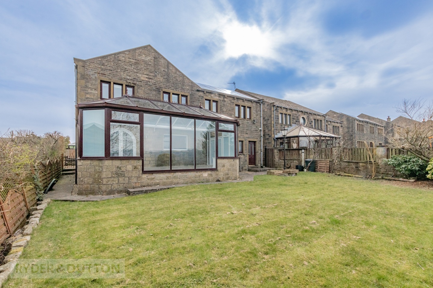 Hade Edge, Holmfirth - 5 Bed Detached House, Green Abbey, HD9 - To Rent ...