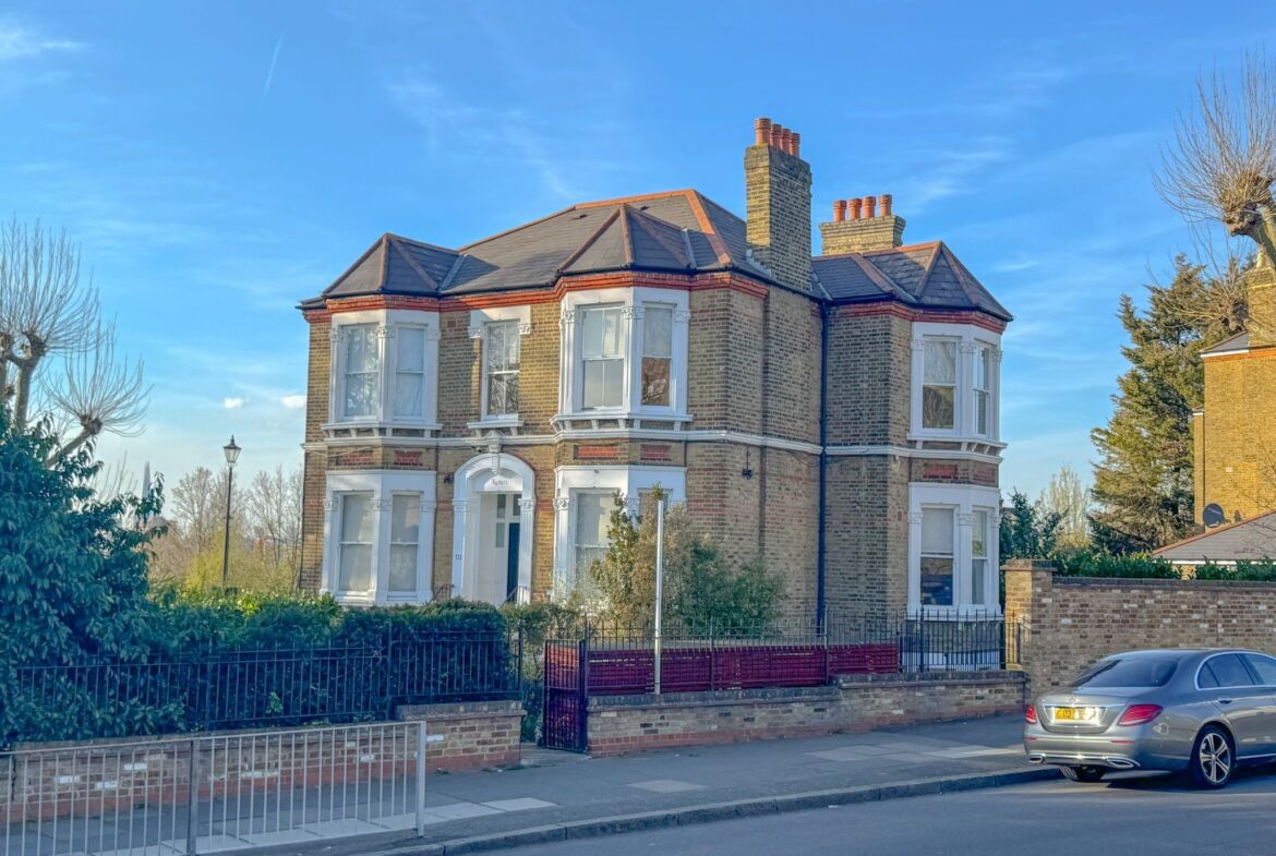 London - 3 Bed Terraced House, Pepys Road, SE14 - To Rent Now for £ ...