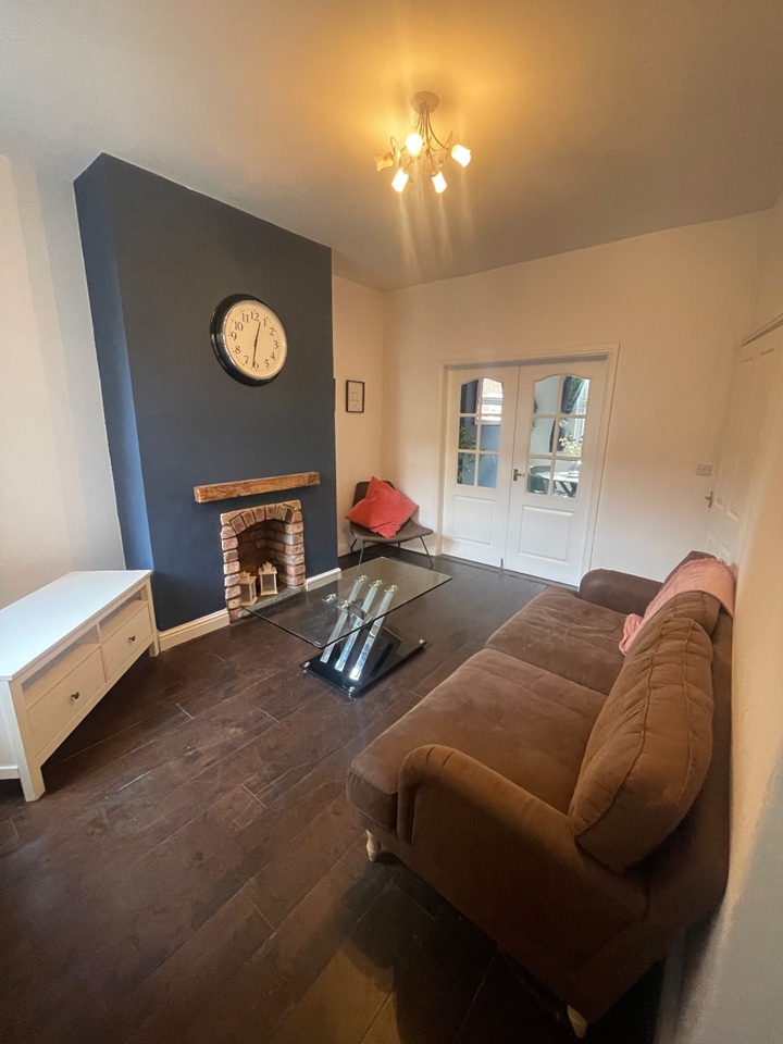 Hoole, Chester - 2 Bed Terraced House, West Street, CH2 - To Rent Now ...