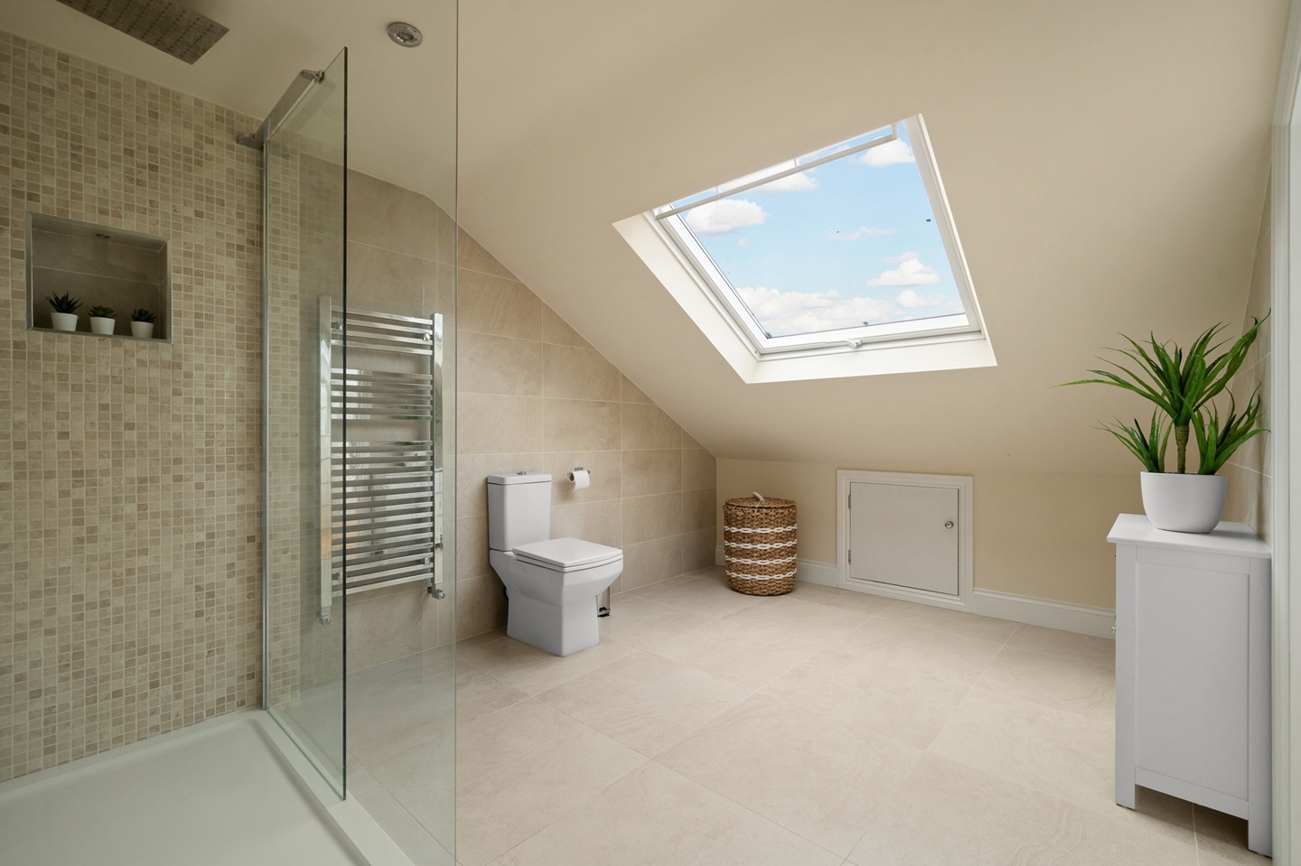 Kingston Upon Thames - 3 Bed Semi-Detached House, Shortlands Road, KT2 ...