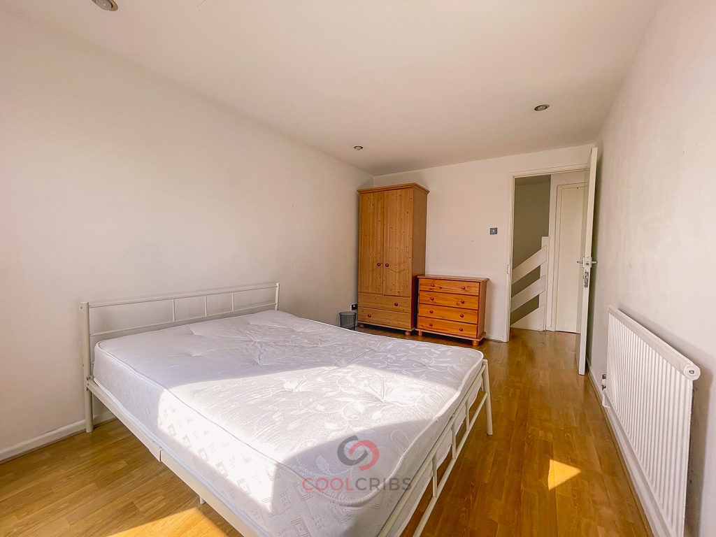 London - 3 Bed Flat, Burlington Close, W9 - To Rent Now for £2,747.33 p/m
