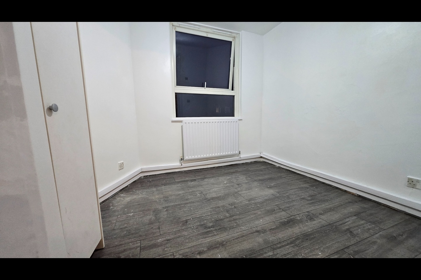 London - 1 Bed Flat, Dunbar Street, SE27 - To Rent Now for £1,300.00 p/m