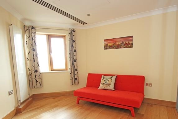 London - 2 Bed Penthouse, Cuthbert Bell Tower, E3 - To Rent Now for £ ...