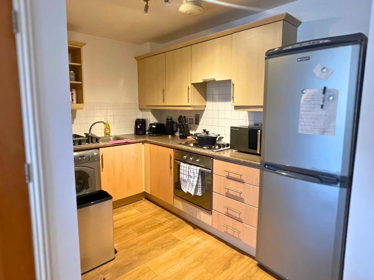 London - 2 Bed Flat, Effra Parade, SW2 - To Rent Now for £2,100.00 p/m