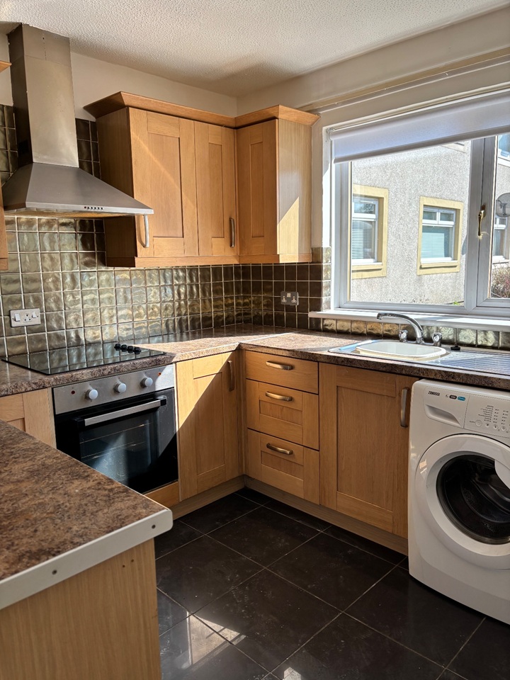 Glasgow - 1 Bed Flat, Bishopbriggs, G64 - To Rent Now for £695.00 p/m