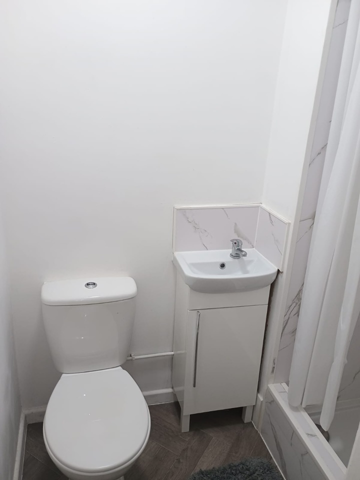 Wednesbury - Studio Flat, Station Street, WS10 - To Rent Now for £693. ...