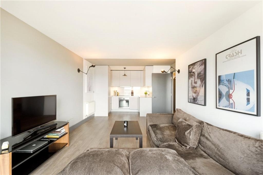 London - 2 Bed Flat, Tideslea Path, SE28 - To Rent Now for £1,700.00 p/m