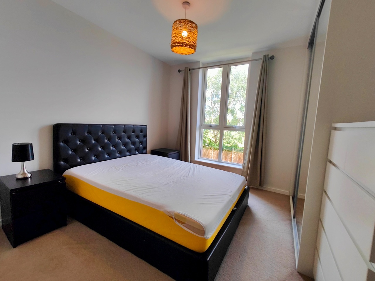 London - 2 Bed Flat, Luff Court, E3 - To Rent Now for £2,400.00 p/m