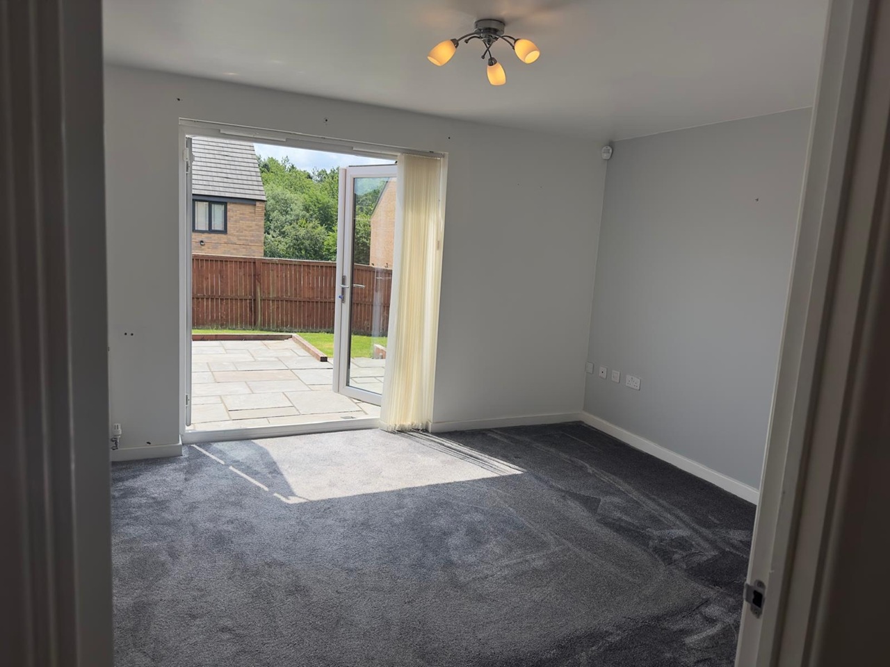 Seacroft, Leeds - 3 Bed Semi-Detached House, Magnolia Road, LS14 - To ...