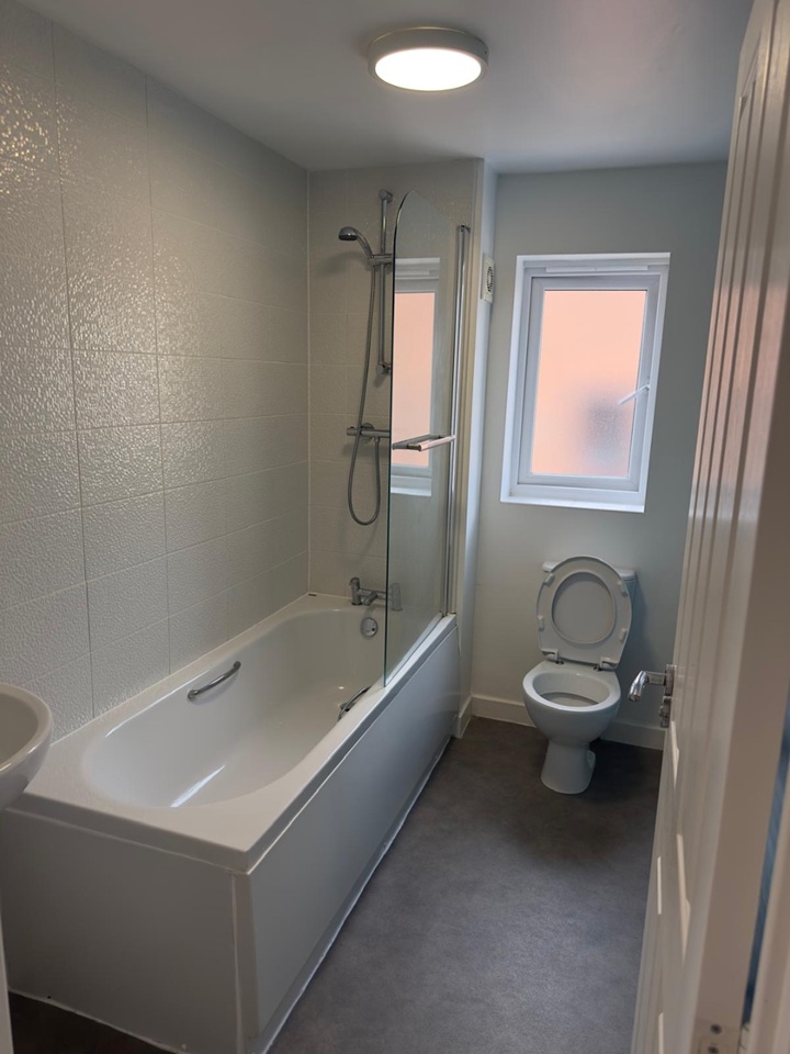 Seacroft, Leeds - 3 Bed Semi-Detached House, Magnolia Road, LS14 - To ...