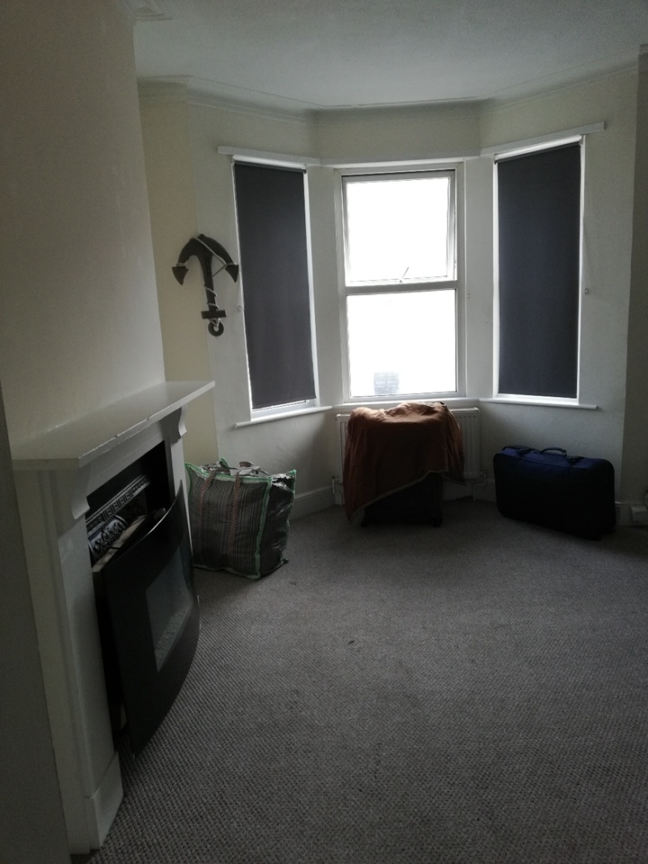 Southend-On-Sea - Studio Flat, Burnaby Road, SS1 - To Rent Now for £850 ...