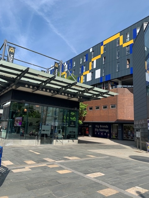 Basildon - 1 Bed Flat, Northgate House, SS14 - To Rent Now for £1,100. ...