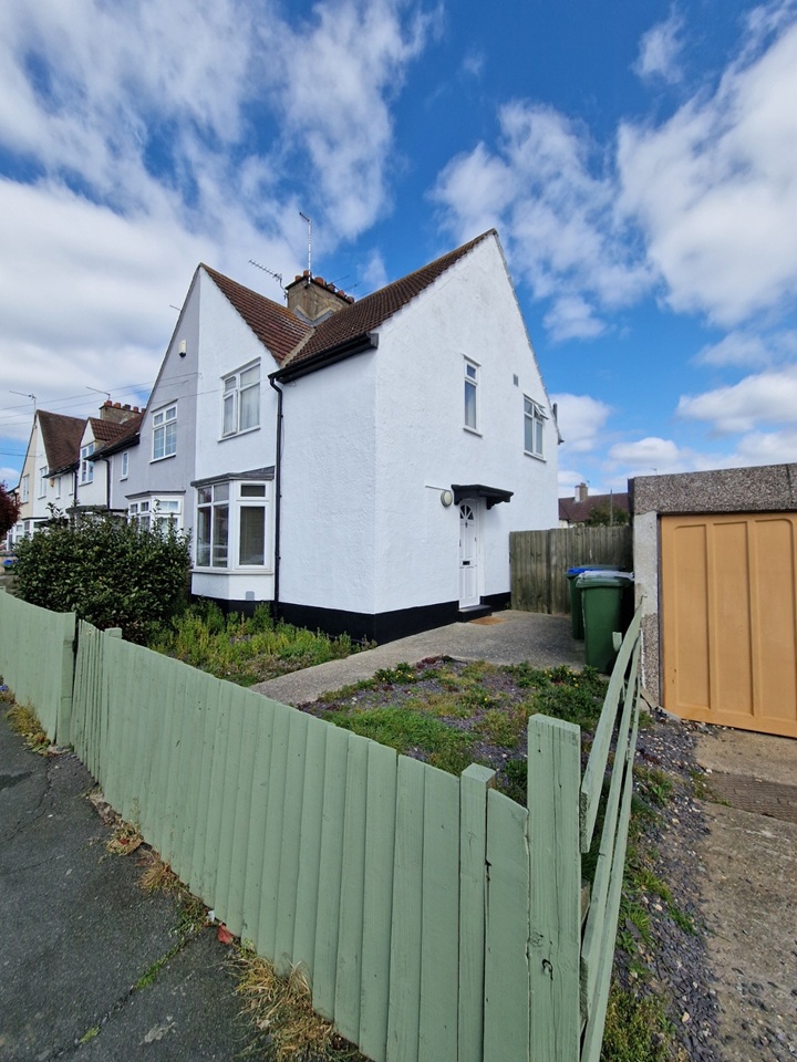Crayford, Dartford - 3 Bed Semi-Detached House, Maiden Lane, DA1 - To Rent Now for £2,265.00 p/m