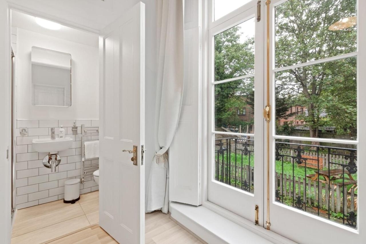 London - 1 Bed Flat, Loughborough Park, SW9 - To Rent Now for £1,850.00 p/m