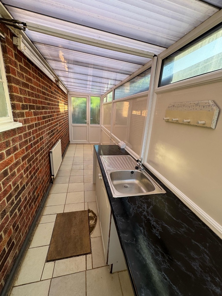 Latchingdon - 4 Bed Semi-Detached House, The Street, CM3 - To Rent Now ...