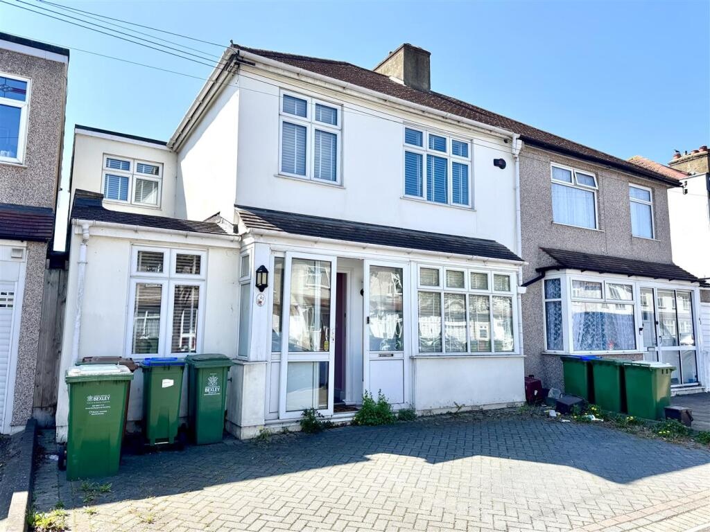 Bexleyheath - 3 Bed Semi-Detached House, Holmesdale Road, DA7 - To Rent Now for £2,250.00 p/m