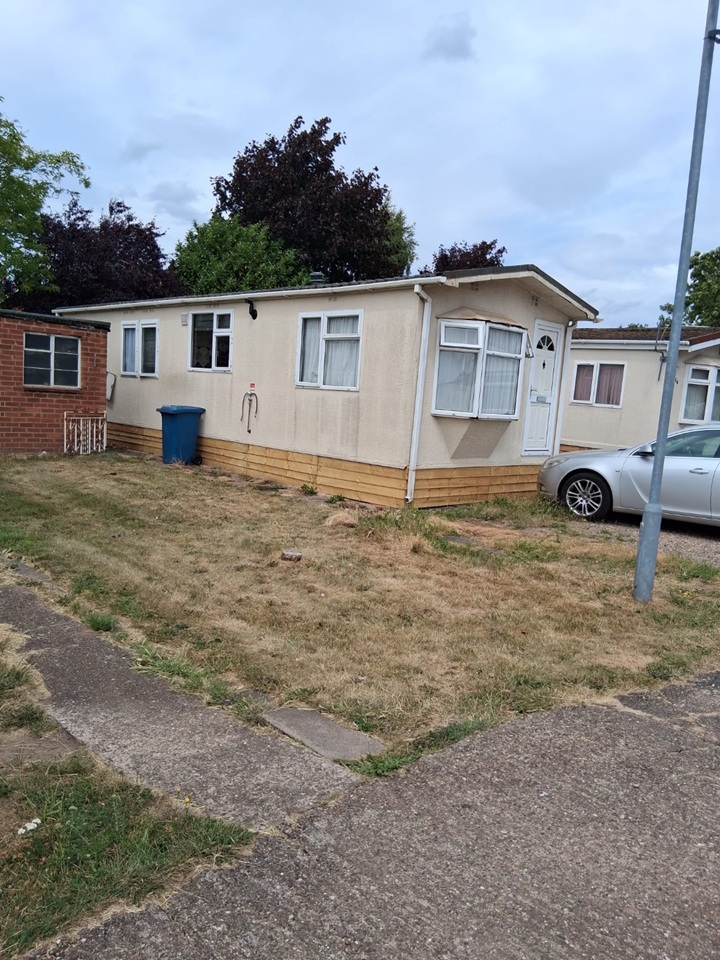 Gamston, Nottingham - 2 Bed Mobile Home, Caravan Site, NG2 - To Rent ...