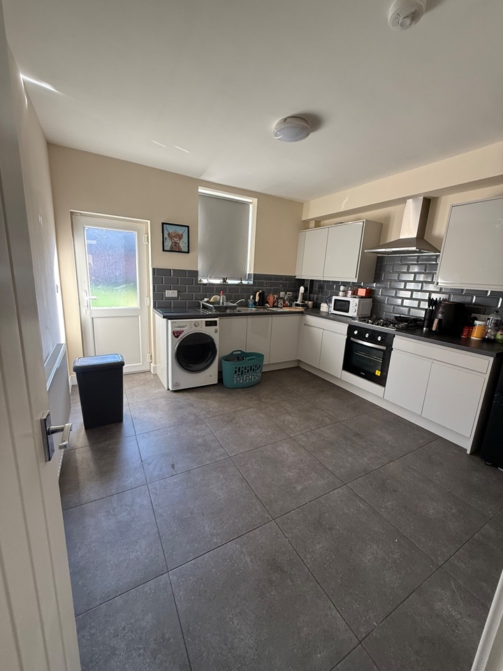 Brinsworth, Rotherham - 3 Bed Terraced House, Duncan Street, S60 - To ...