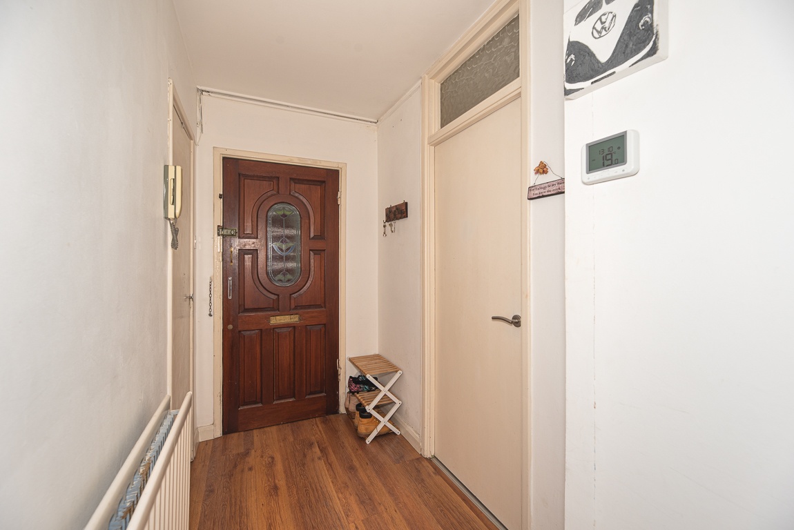 London - 2 Bed Flat, Alverton Court, SW18 - To Rent Now for £2,150.00 p/m