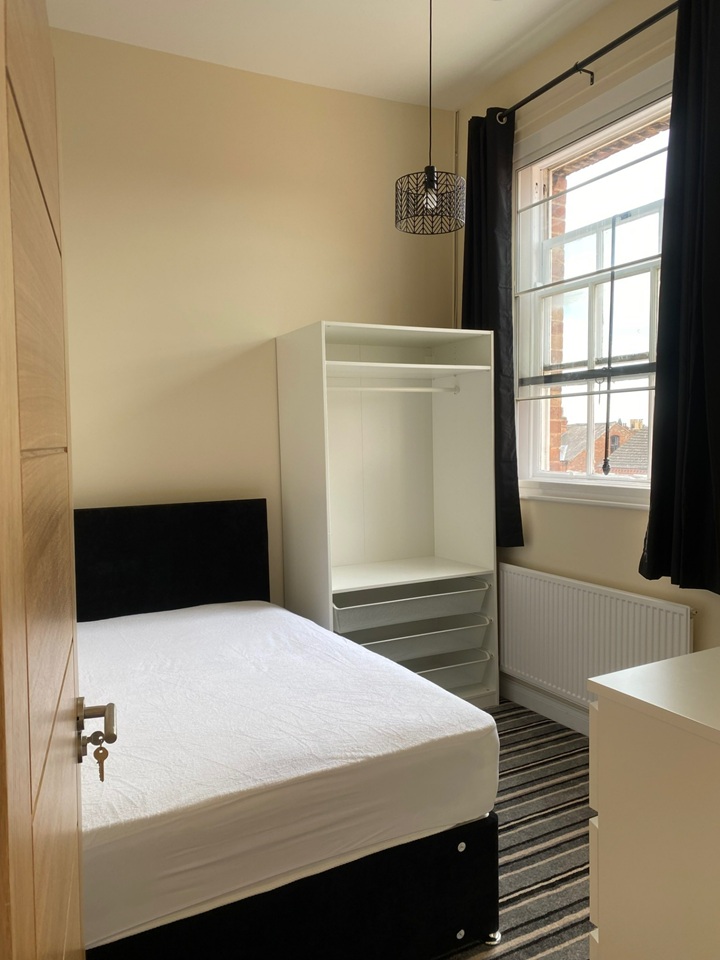 Loughborough - Room in a Shared House, Towles Mill, LE11 - To Rent Now ...