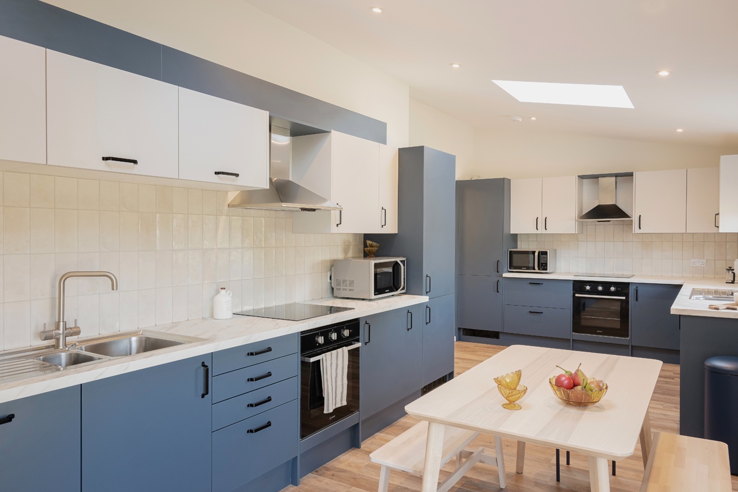 Bath - Room in a Shared House, Meare Road, BA2 - To Rent Now for £845. ...