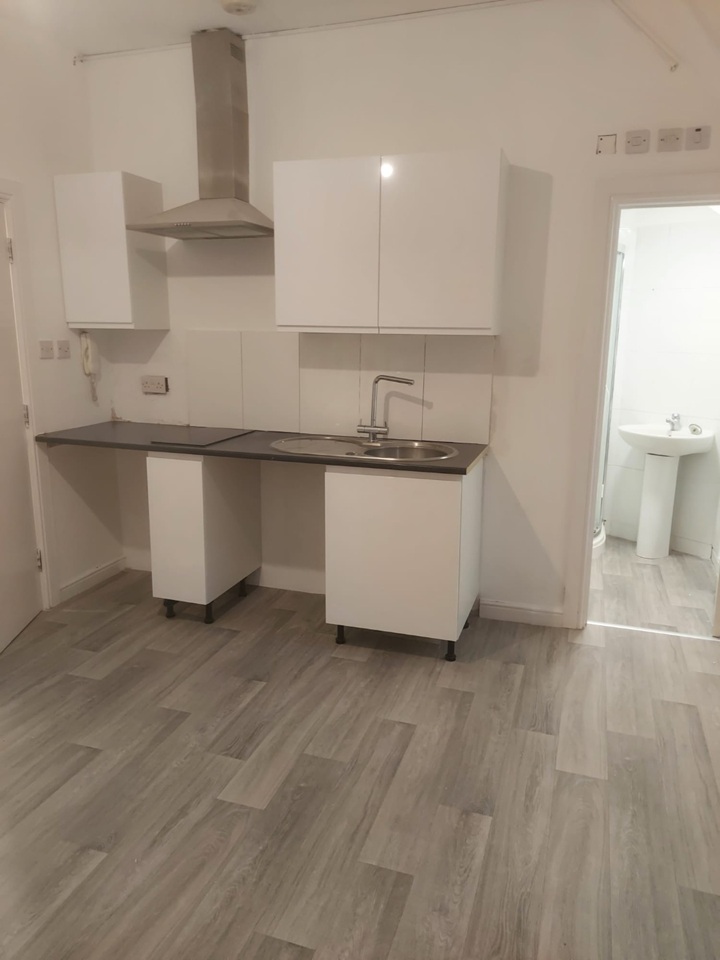 Chester - Studio Flat, Hunter Street, CH1 - To Rent Now for £655.00 p/m
