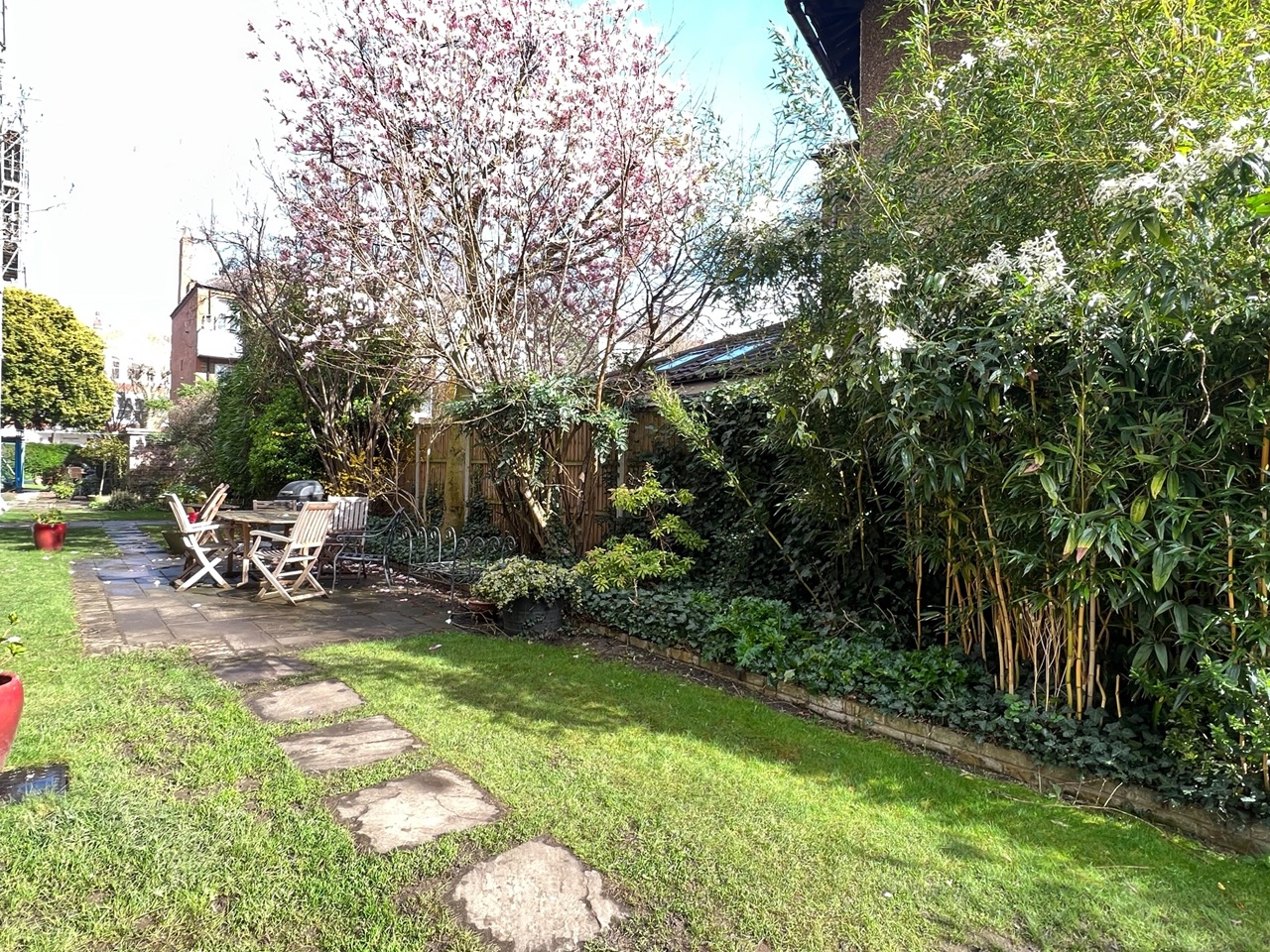 London - 3 Bed Flat, Castelnau Mansions, SW13 - To Rent Now for £3,600. ...