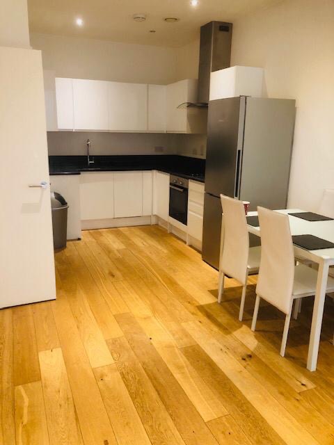 Slough - 1 Bed Flat, Cornwall House, SL1 - To Rent Now for £1,200.00 p/m