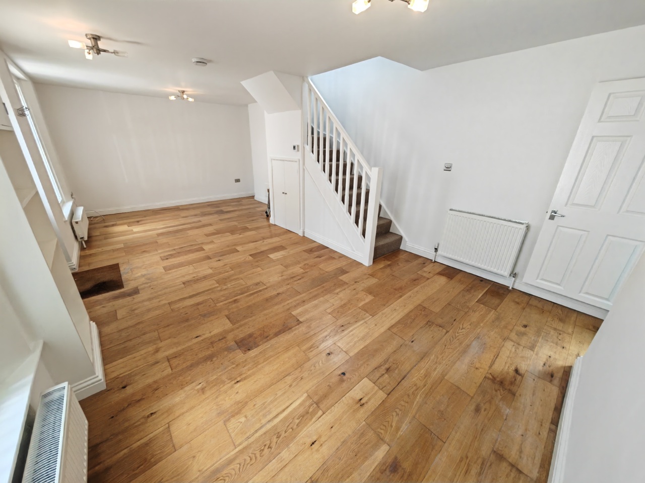 Torquay - 2 Bed End Terrace, Plainmoor Road, TQ1 - To Rent Now for £965 ...