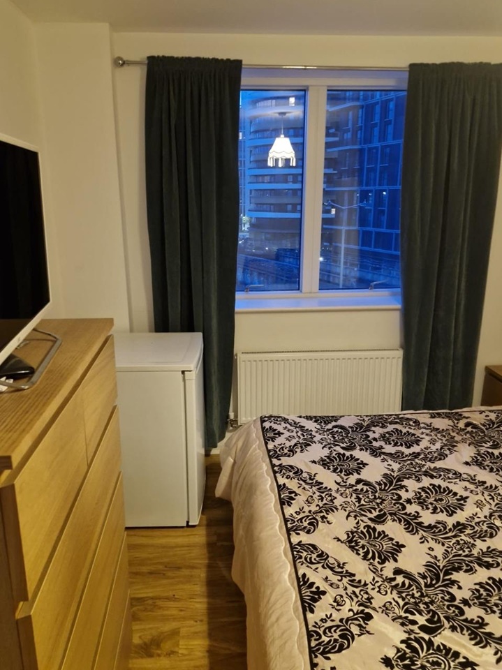London - Room in a Shared Flat, Freston Road, W10 - To Rent Now for £ ...