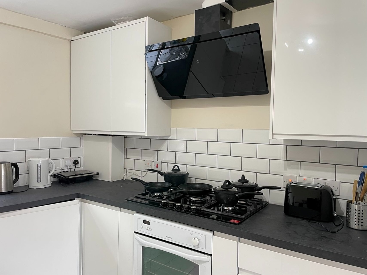 Bexleyheath - Room in a Shared House, First Avenue, DA7 - To Rent Now ...