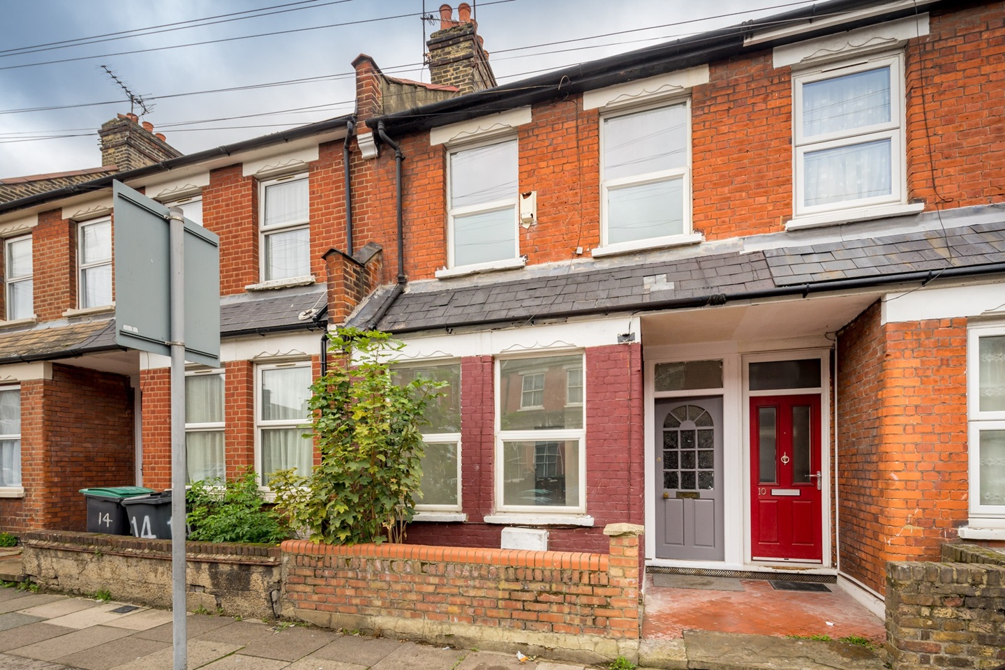 London - 2 Bed Flat, Oulton Road, N15 - To Rent Now for £1,625.00 p/m