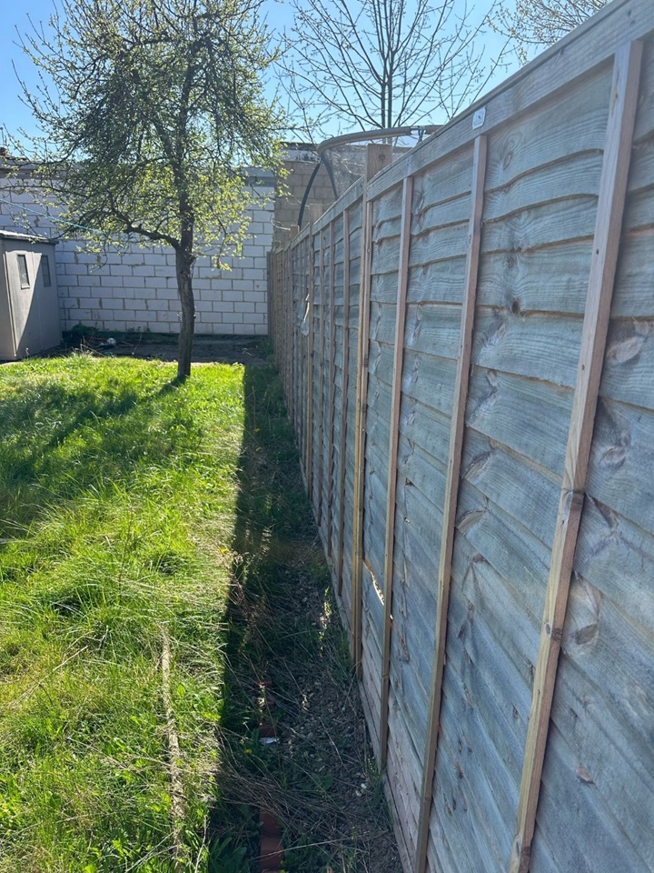 Slough - Room in a Shared House, Essex Avenue, SL2 - To Rent Now for £ ...