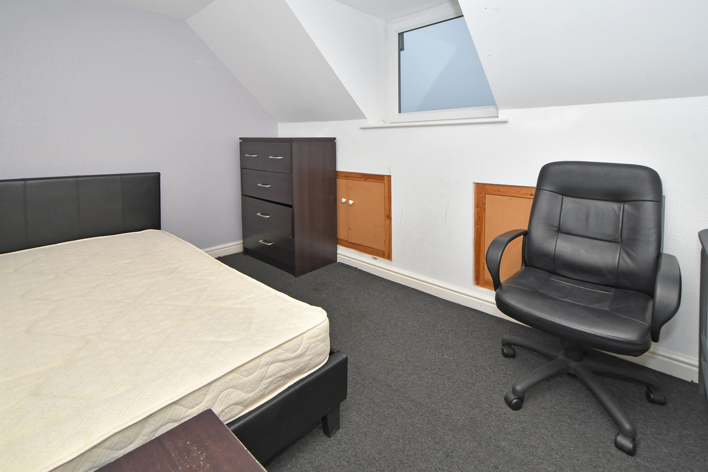 Newcastle-Under-Lyme - Room in a Shared House, Albany Road, ST5 - To ...