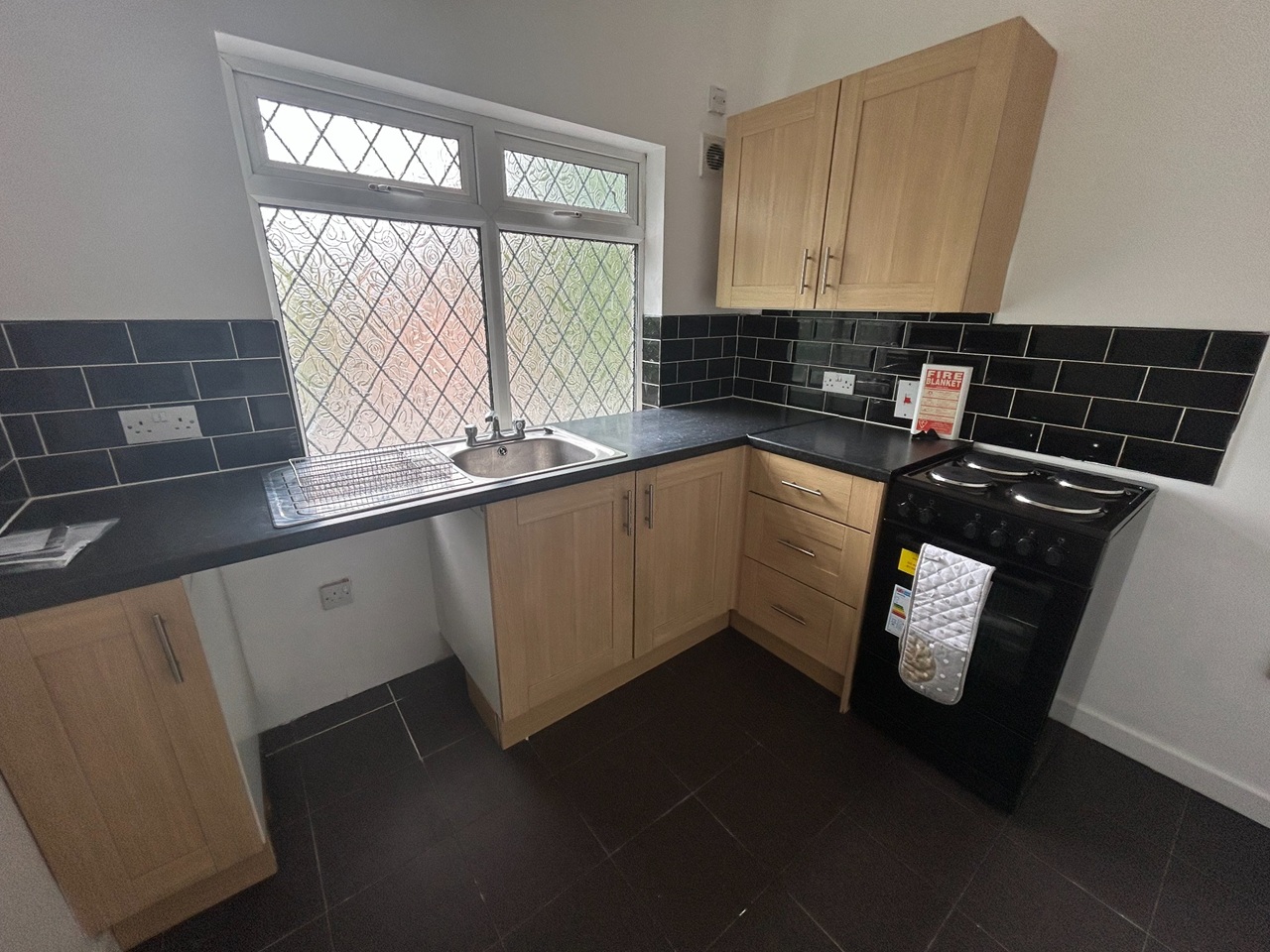Doncaster - 1 Bed Flat, Windsor Road, DN2 - To Rent Now for £650.00 p/m
