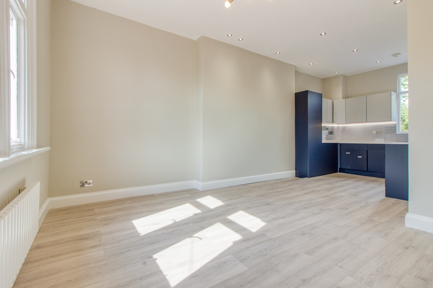 London - 3 Bed Flat, Culverden Road, SW12 - To Rent Now for £3,150.00 p/m
